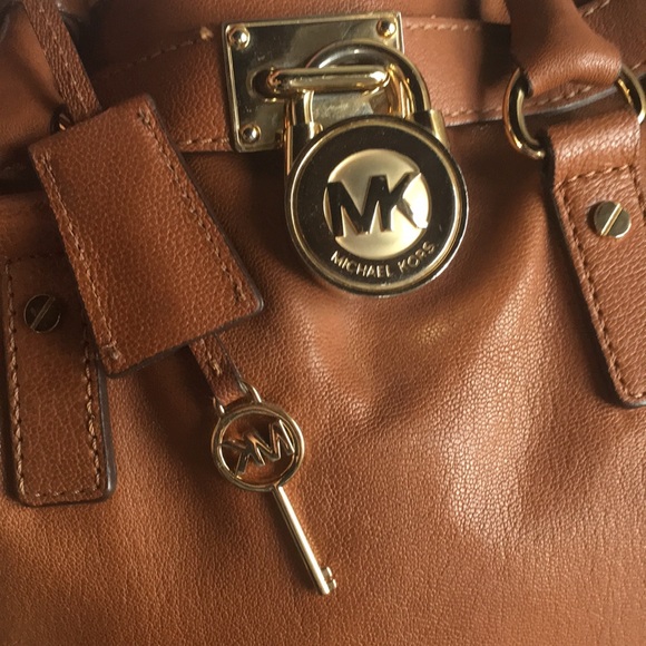 Michael Kors | Bags | Michael Kors Large Hamilton With Lock And Key ...